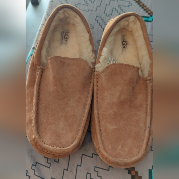 UGG | Shoes | House Shoes | Poshmark